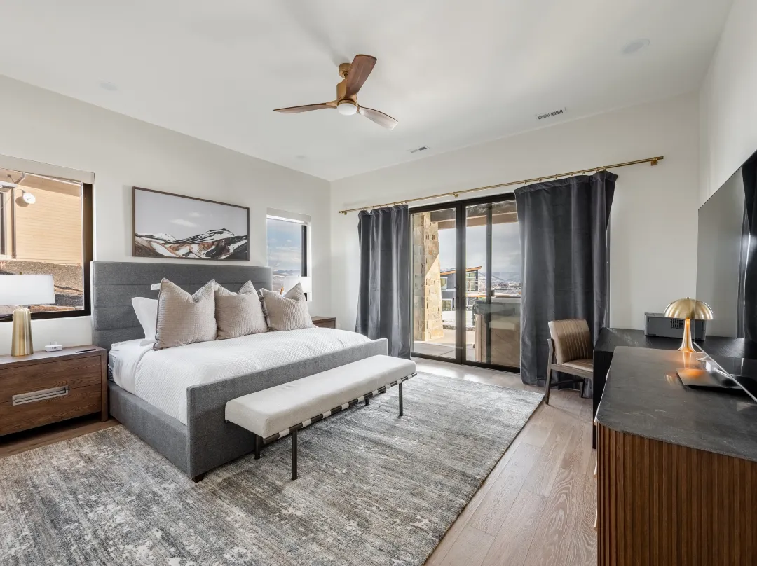 Proximity To Deer Valley East And Breathtaking Natural Beauty With Unparalleled Elegance - Heber City, UT