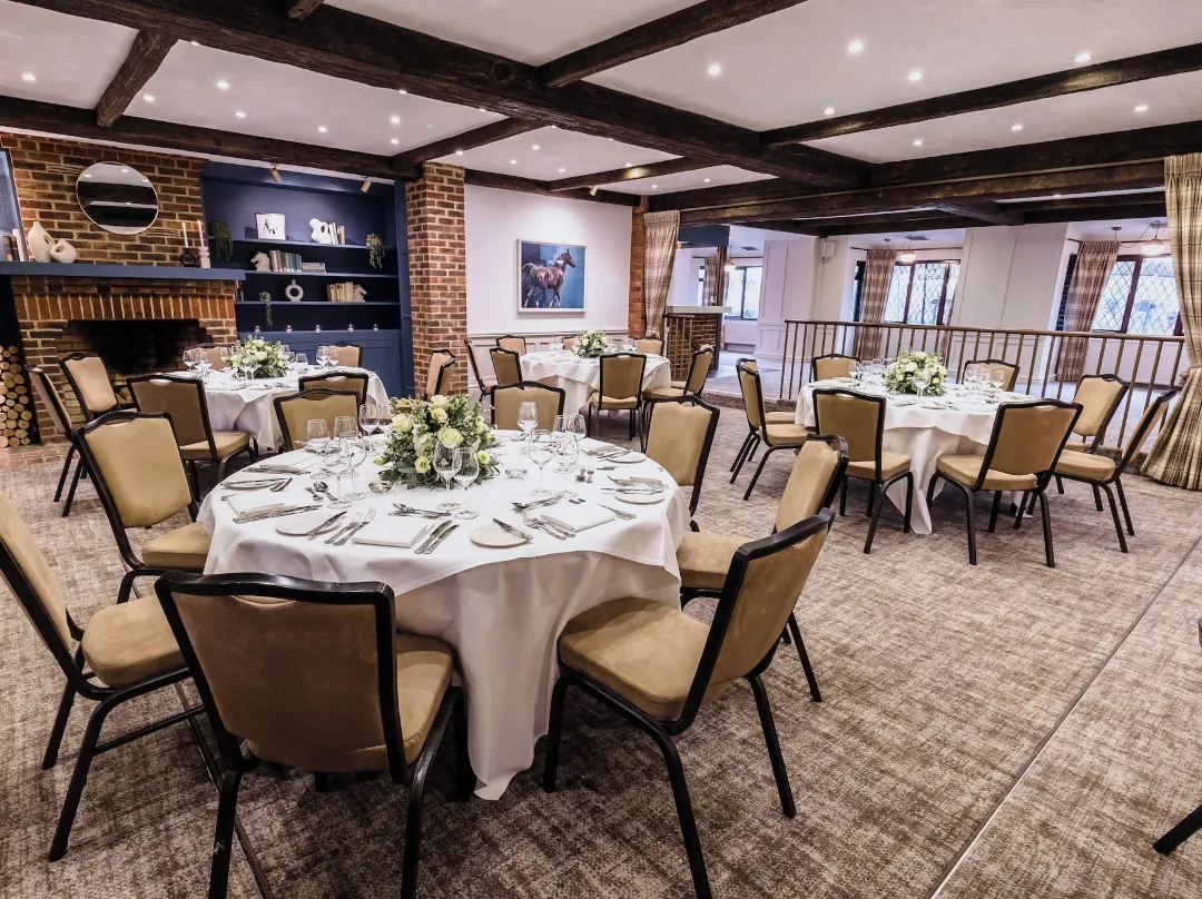 Stirrups Hotel - Windsor
