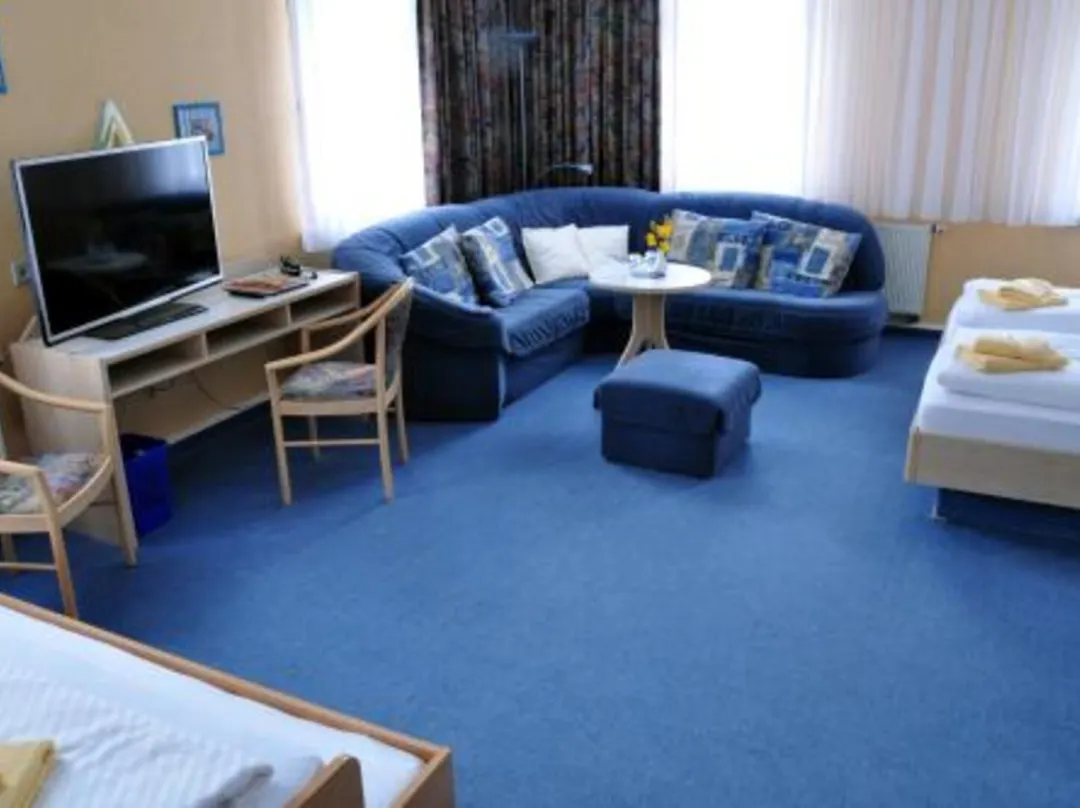 Hotel Am Hohen Schwarm - Saalfeld