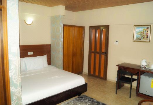 Deon Hotel, Accra (Prices & Reviews 2024) | Trip.com