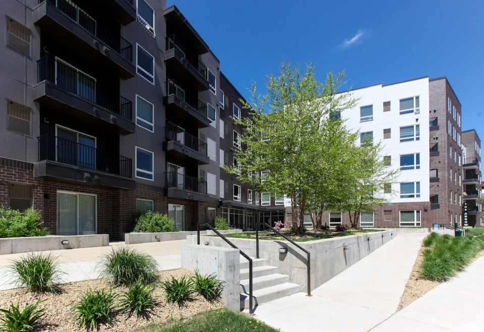 Kasa Minneapolis Near U of M, Minneapolis - 2026 Updated Prices, Deals ...