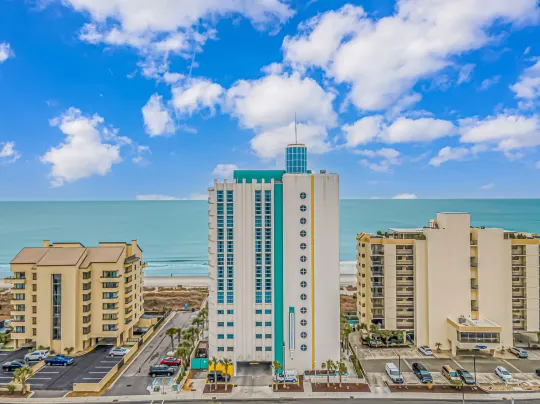 Breathtaking Views And Spacious Living Area - Exquisite Coastal Escape - North Myrtle Beach, SC