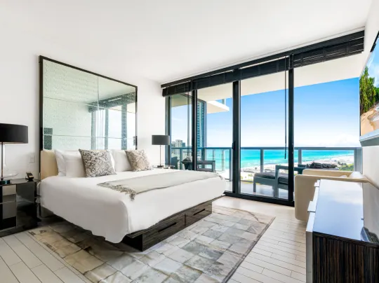 Ocean View And Beach Access - Luxurious Coastal Haven - Miami, FL