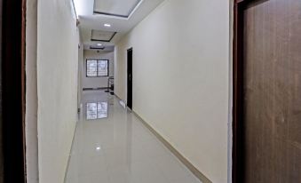 Super Hotel O Midway Treat Dhar - 2026 Prices and Deals | Trip.com