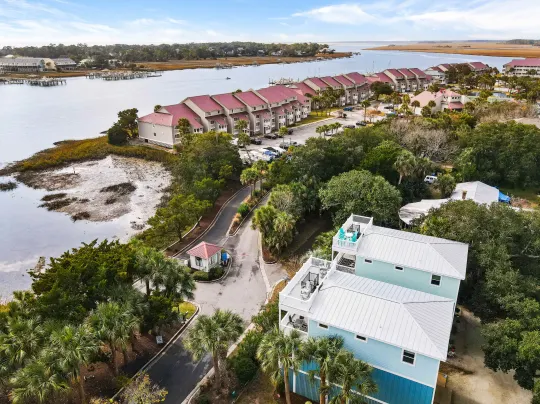 Beachfront Access And Stunning Water Views - Charming Coastal Retreat - Charleston, SC