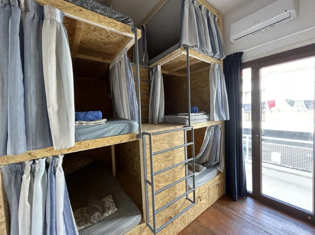 Bee Hostel Paphos - Paphos