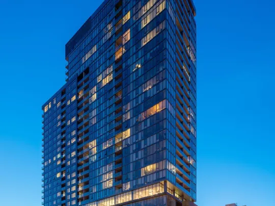 Level Chicago - Old Town - Chicago, IL