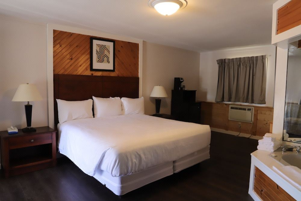 The Inn At Gull Lake - Battle Creek, MI