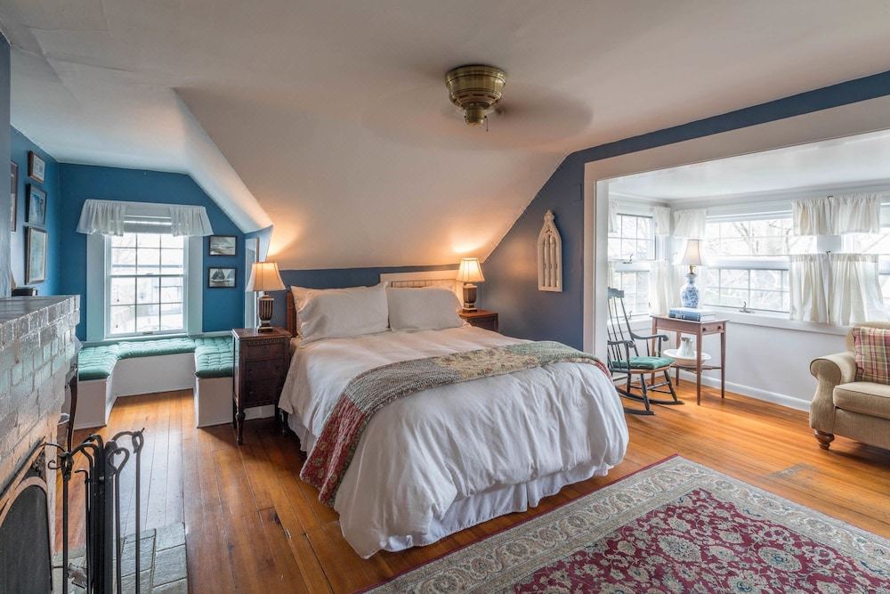 Snug Cottage - Cape Cod, MA