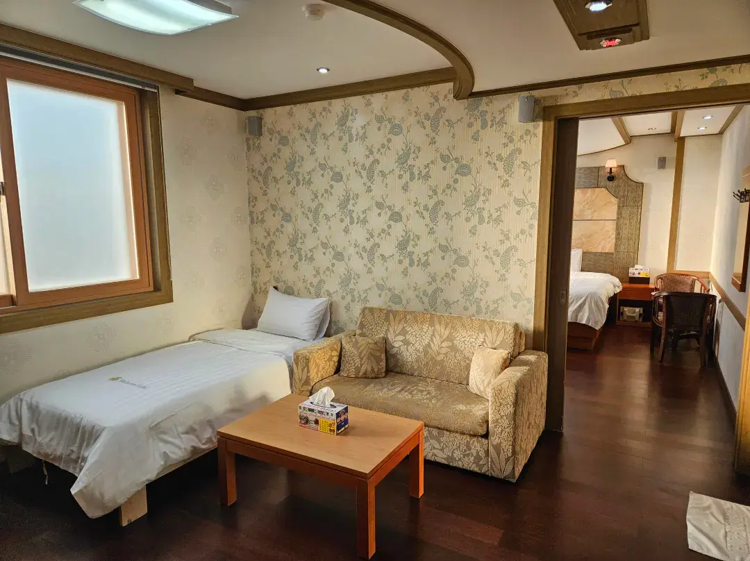 Gunsan Welcome Hotel - 군산시