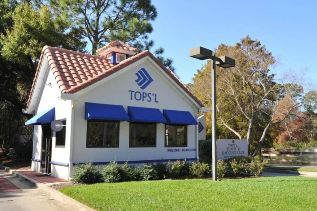 Stunning Gulf Views And Oversized Balcony - Elegant Beachfront Retreat - Miramar Beach, FL