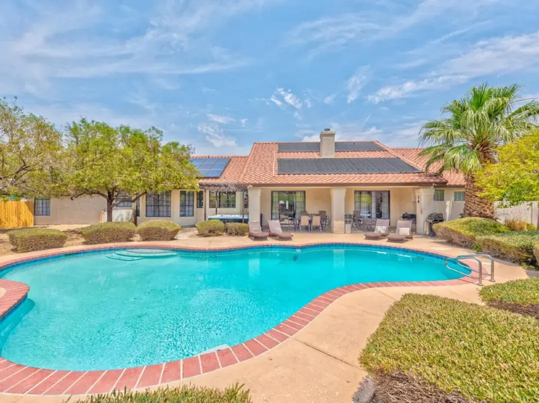 Abundant Space And Close To Las Vegas Strip - Stunning Getaway - Las Vegas, NV