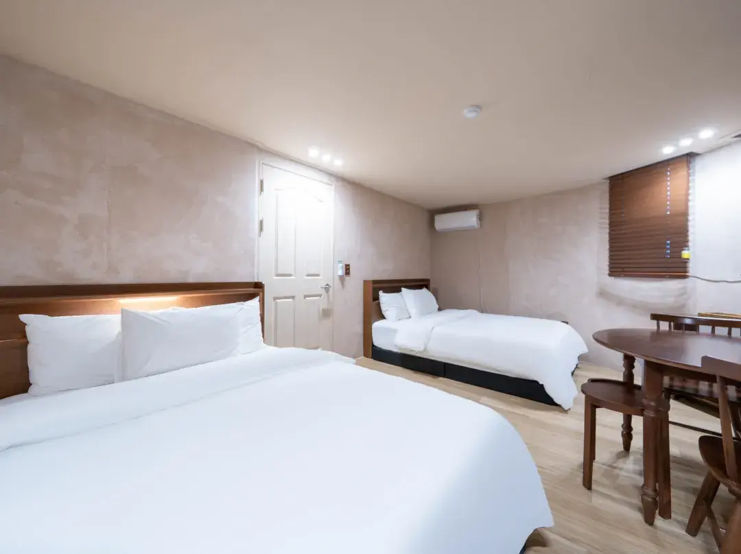 Hotel Pine Cheonan - Gyeonggi-do