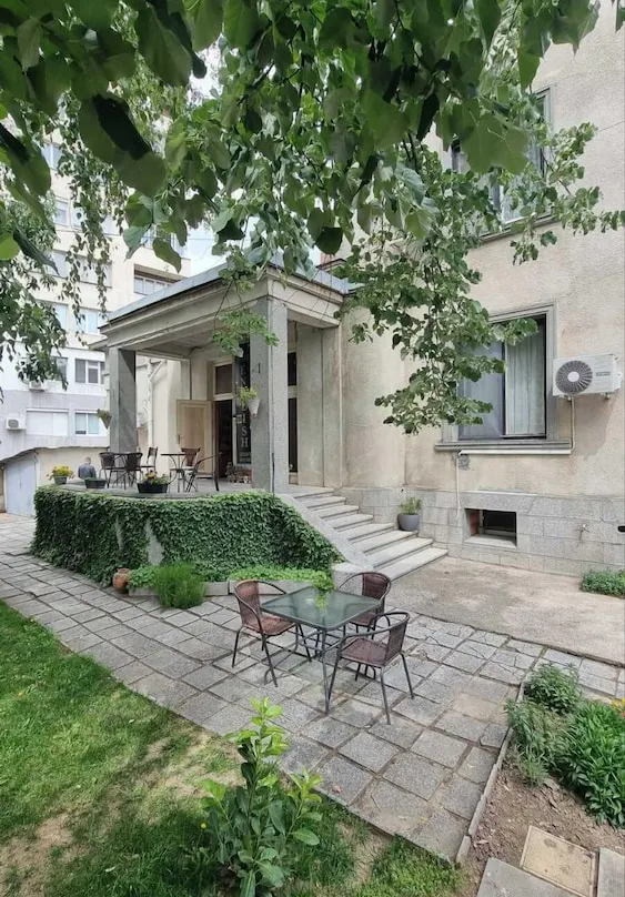 The English Guest House - Ruse
