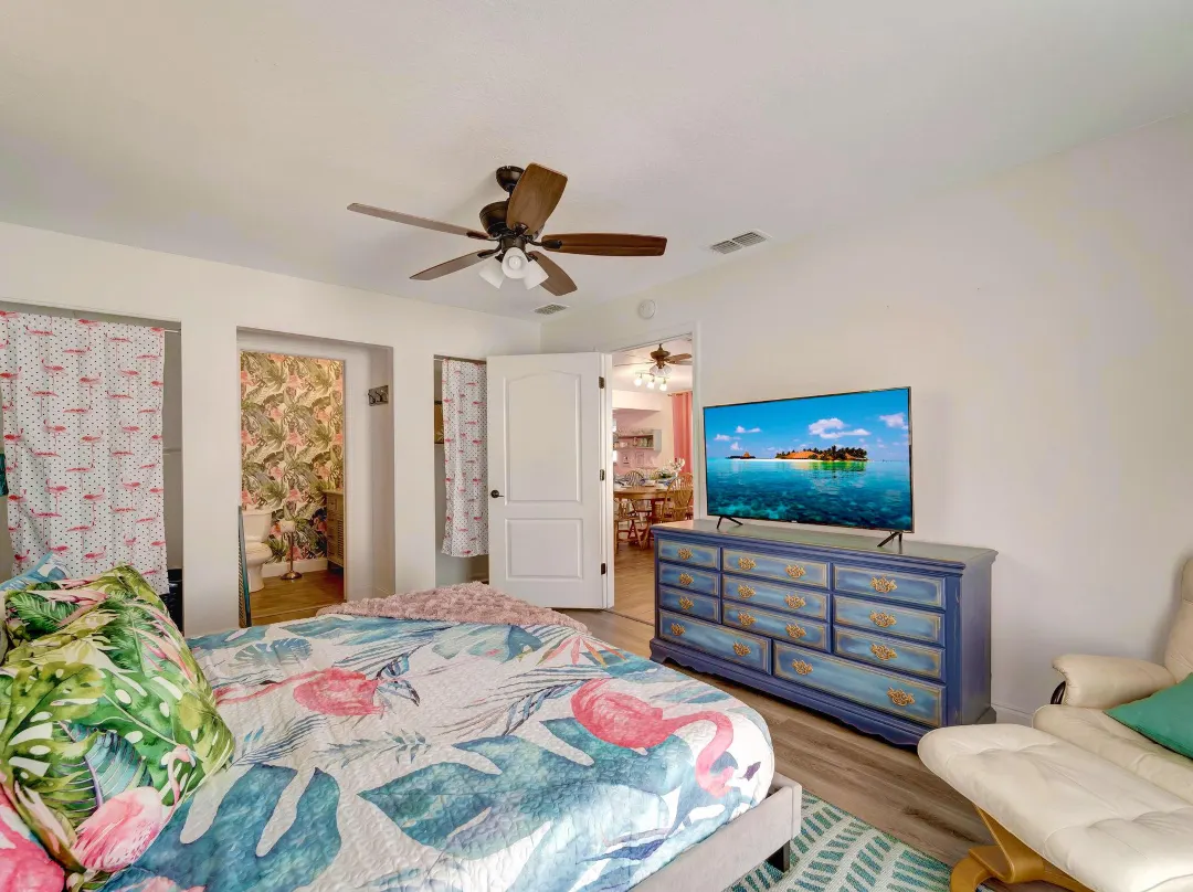 3-bedroom Flamingo Retreat Heated Pool - Englewood, FL