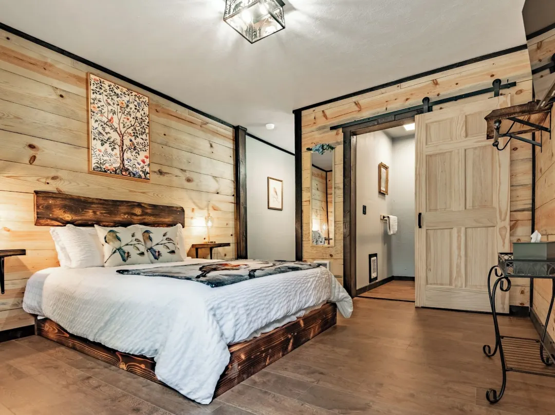 Lake Village Lodge - Coeur d'Alene, ID