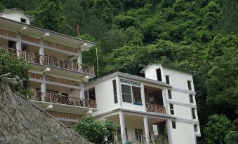 Maulyar Forest Resort, Uttarkashi (Prices & Reviews 2024) | Trip.com