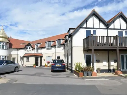 4thedome - New Milton