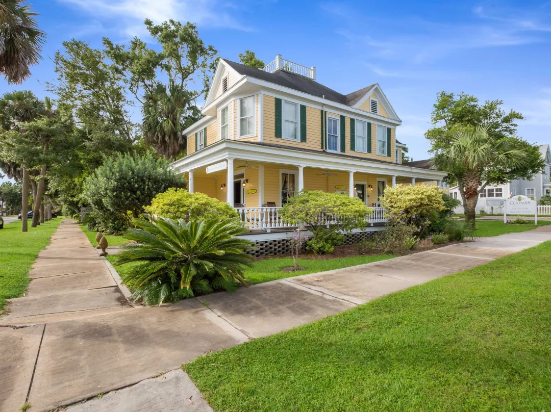Coombs Inn & Suites - Apalachicola, FL