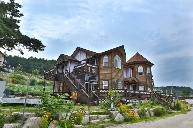 Gyeongju Tenderness Pension - Gyeongju-si