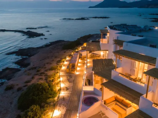 Salt Suites - Milos