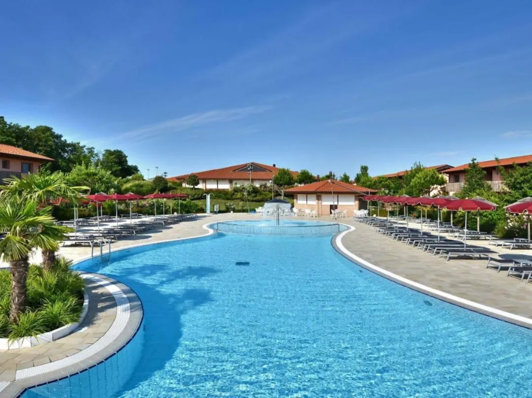 Vivi La Tua Vacanza Migliore Con Eleganza, Comfort E Stile - Lignano Pineta