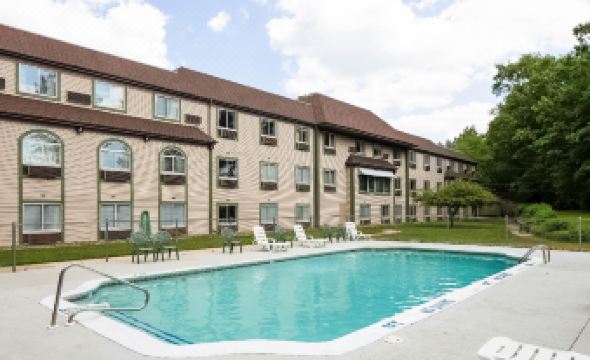 Econo Lodge Whitehall Near Michigan's Adventure, Whitehall Township ...