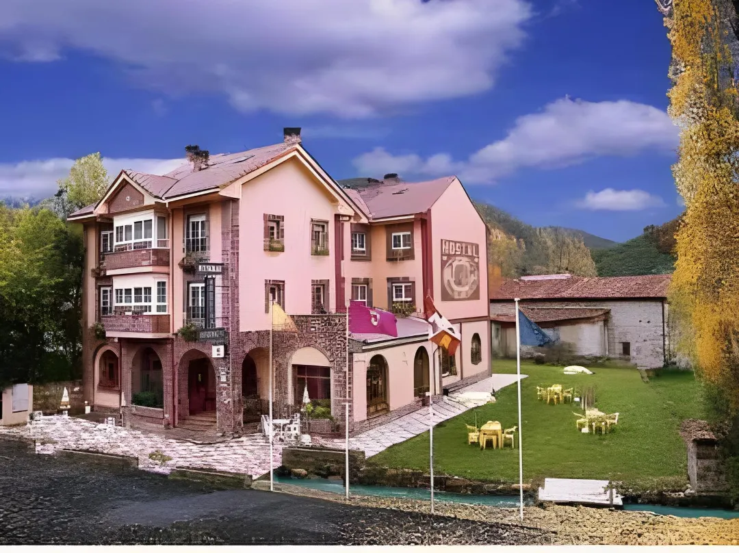 Hotel Tierra De La Reina - Boca de Huérgano