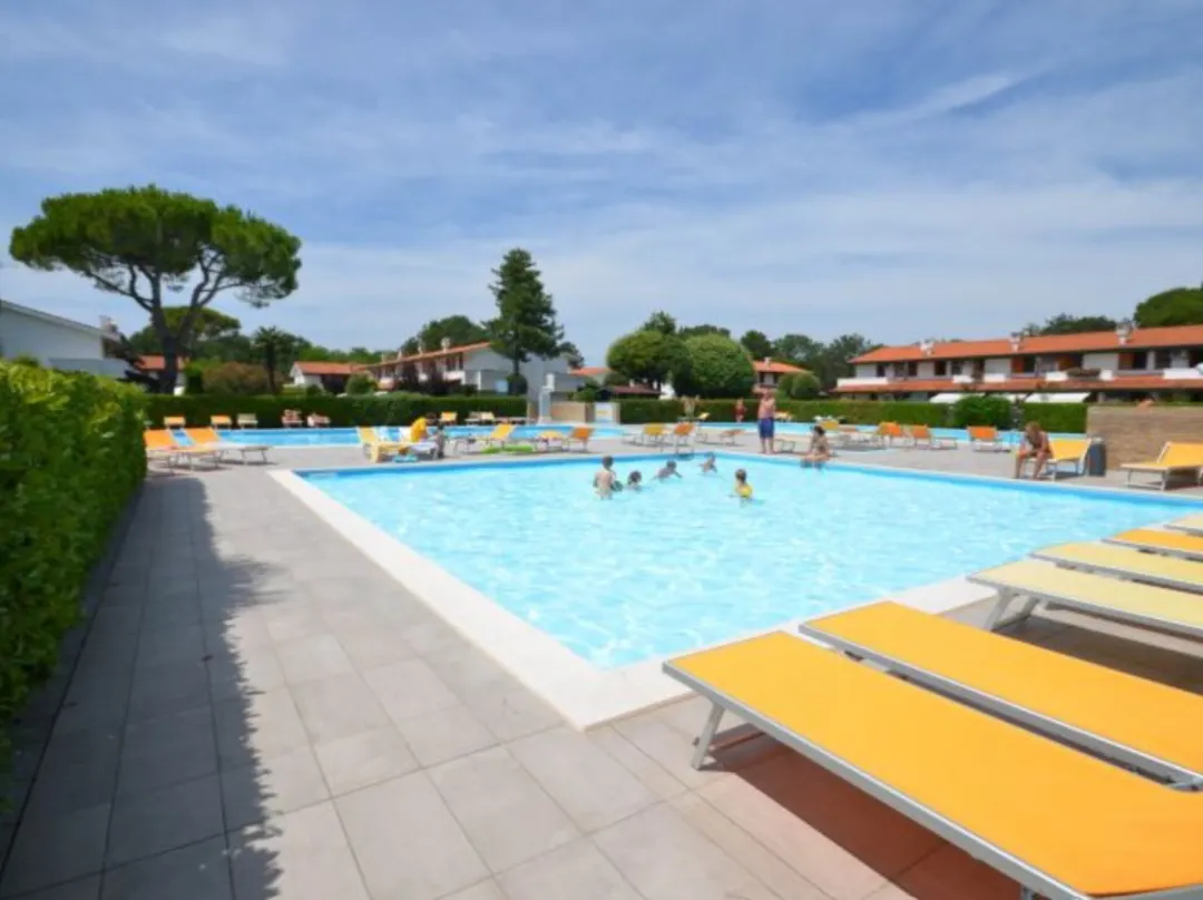 Splendido Rifugio Per Le Vacanze Con Piscina E Giardino - Bibione