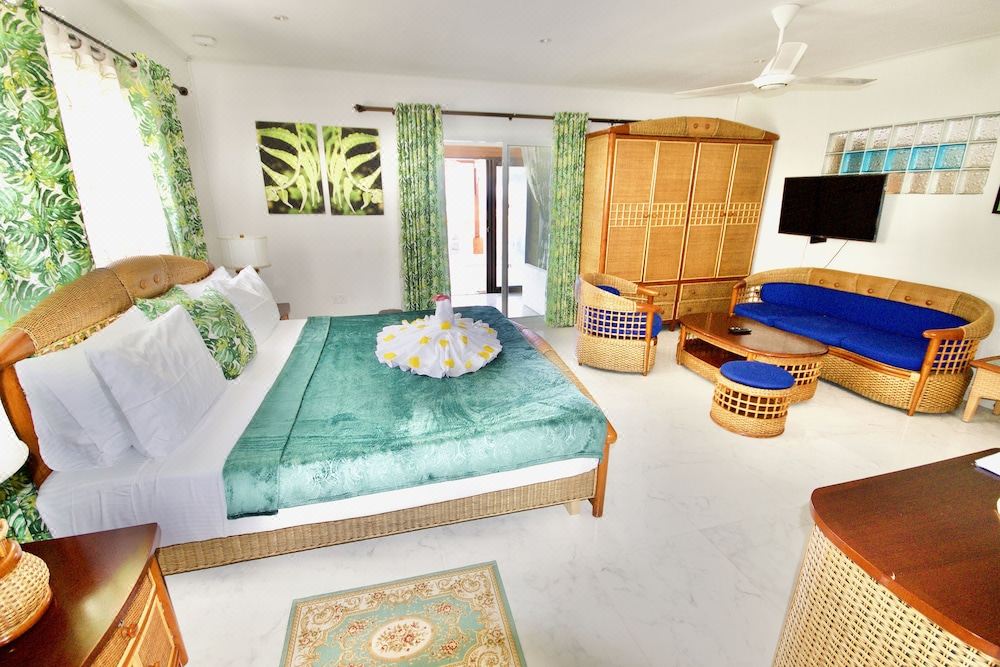 La Petite Maison And Sea Splash - Mahé