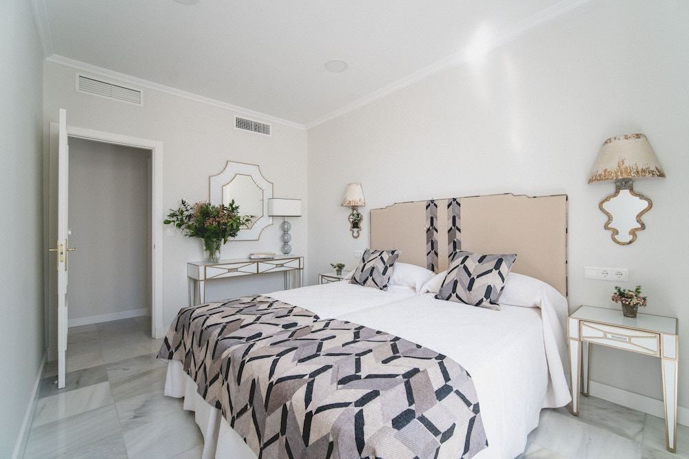 Apartamentos Abreu Suites - Seville