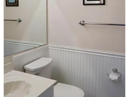 Executive Private Room W Bath Near Shopping - Alexandria, VA