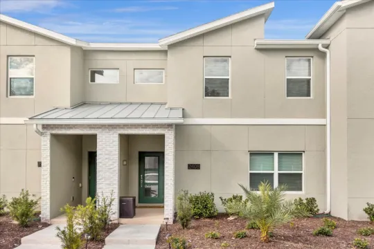 Screened Pool And Resort Style Amenities - Elegant Oasis - Kissimmee