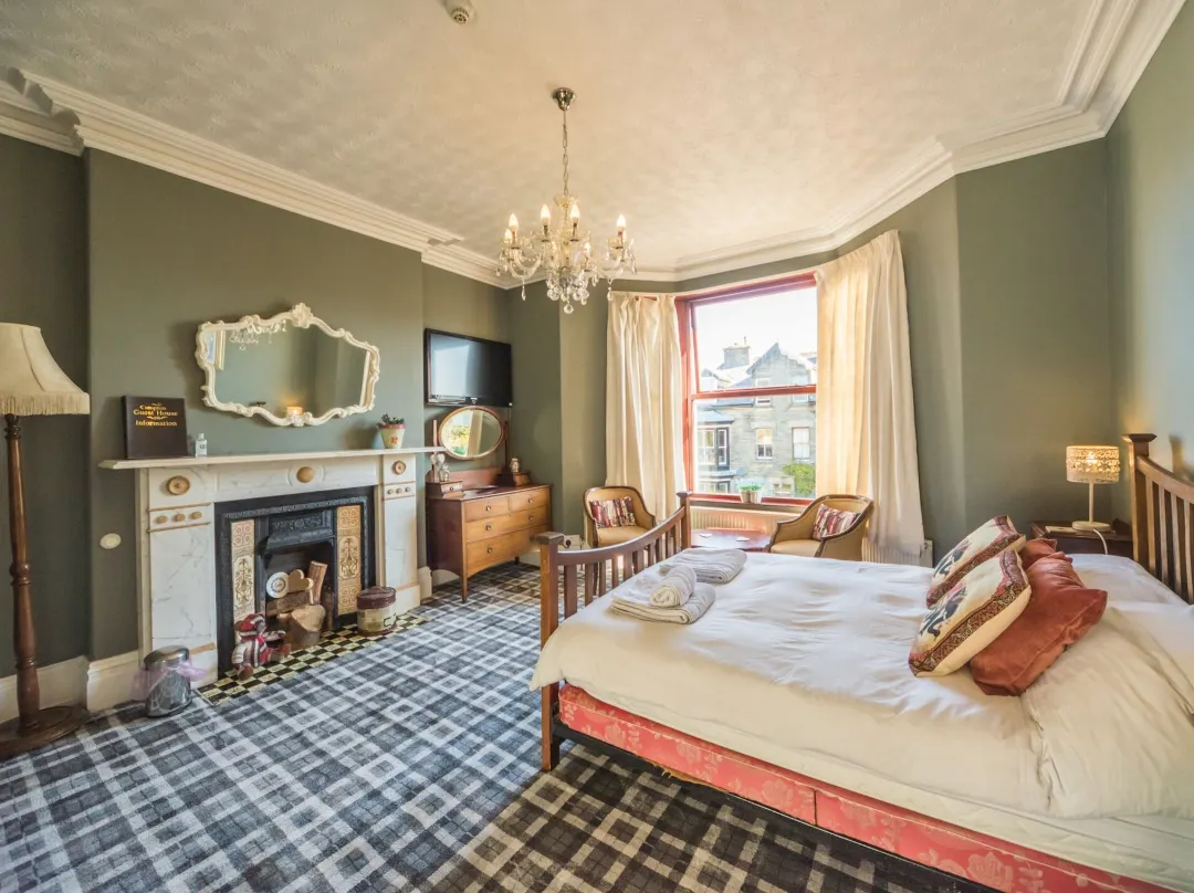 Compton Guest House - Buxton, UK