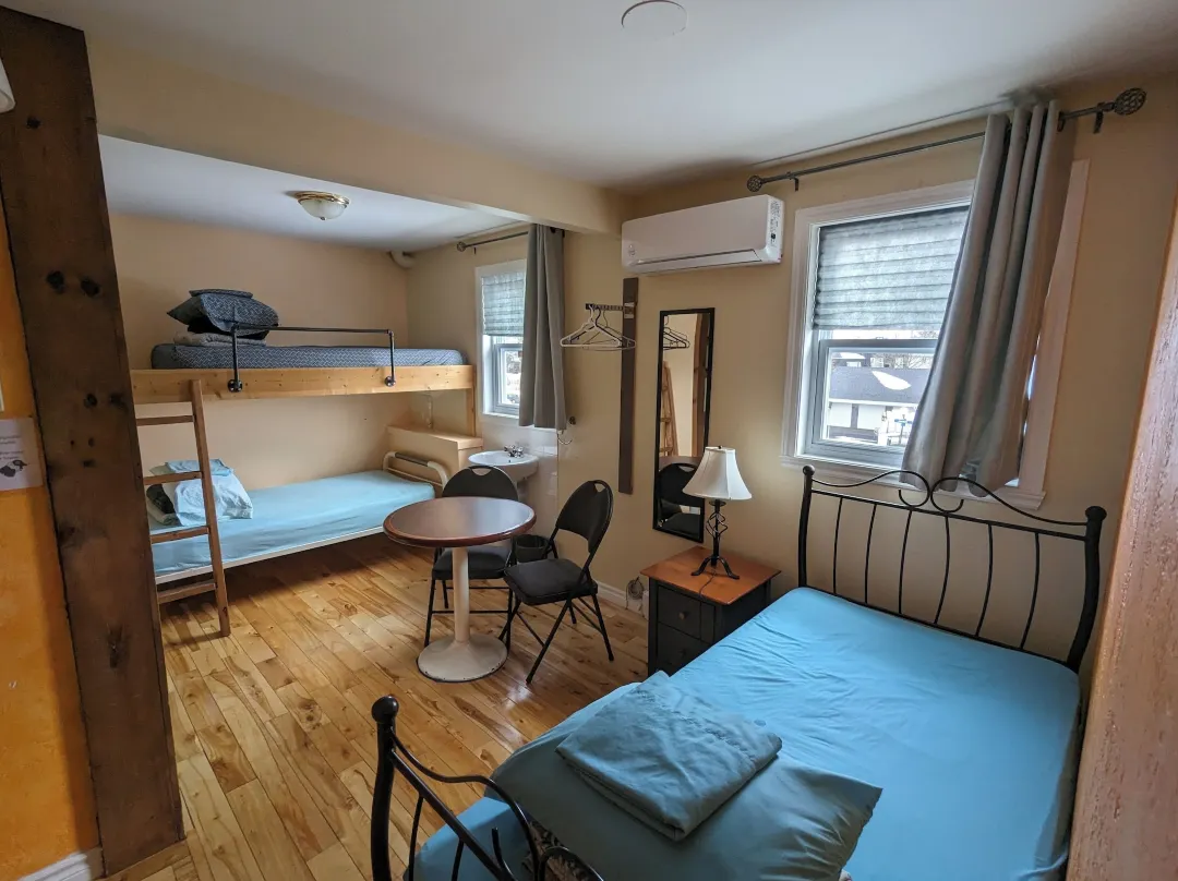 Auberge Jeunesse à Loulou - Levis