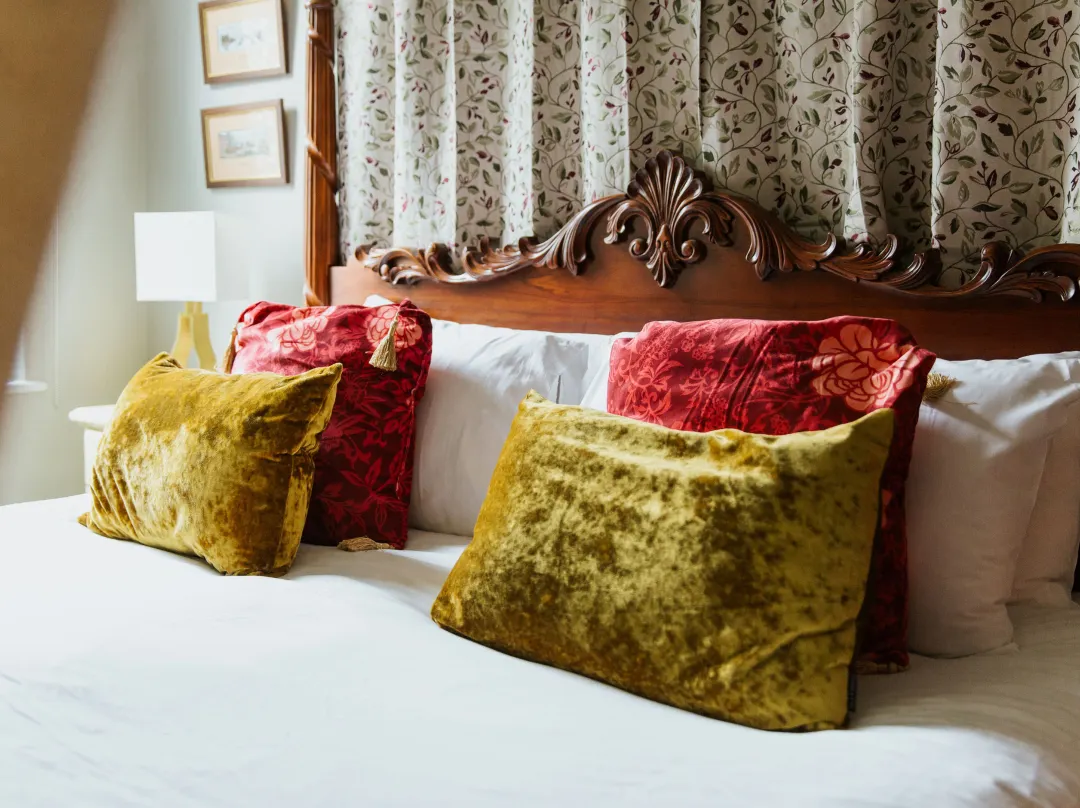 The Suite | Cardiff City Centre + Private Parking - Cardiff