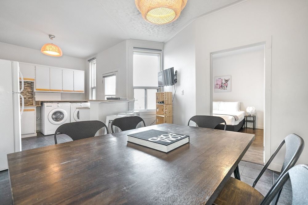 Liv Mtl Avenue - Montreal