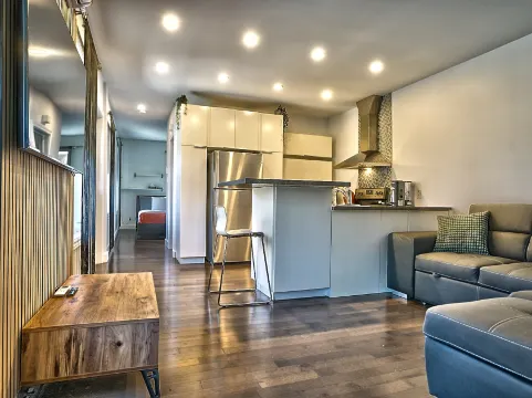 Centre-ville De Sherby - Central, Parking, Lit King, 3 Couchages - シャーブルック