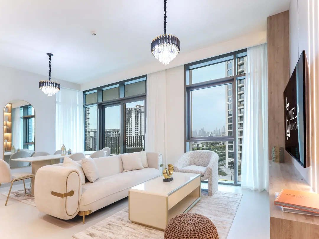 Elite Lux Holiday Homes - Dubai Creek Oasis: 2br Luxe W/ Burj View - Sharjah