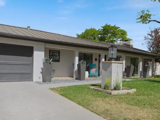 Luxurious Retreat With Pool & Hot Tub - Hill Country Gem - Marble Falls