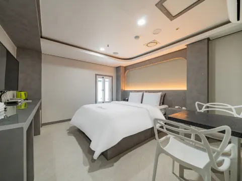 Icheon Hi Motel - Daejeon
