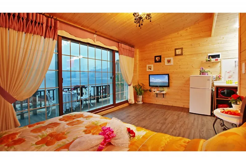 Namhae The Sea Under The Clouds Pension - Namhae-gun