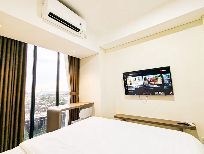 Lovina 8-06 At Pollux Meisterstadt - Batam