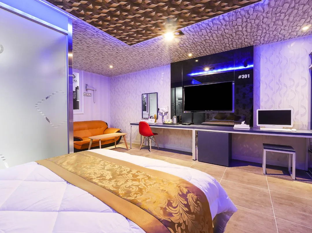 Taebaek J1 Self Check-in Hotel - Andong