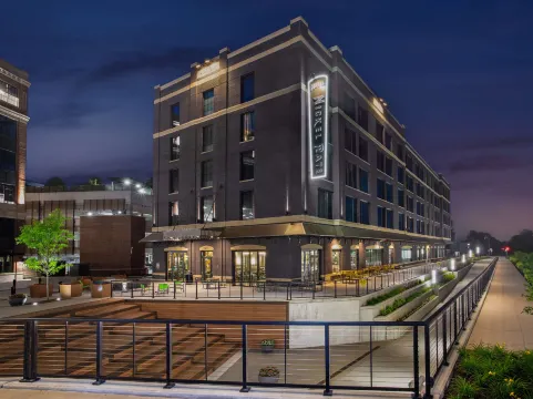 Hotel Nickel Plate Fishers, Tapestry Collection By Hilton - Noblesville, IN