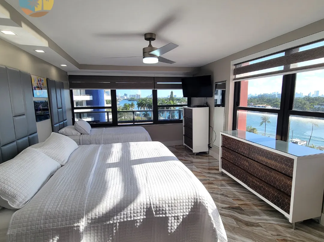Newly Renovated! 4 Bed 3 Bath Bachelorette Beach Pad 821 - Miami Beach, FL