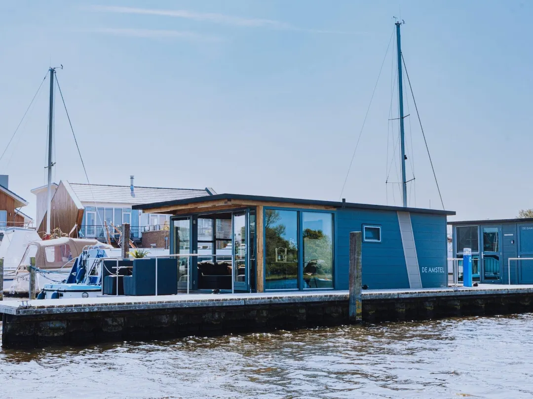 Cozy Houseboat At The Edge Of The Marina - Uitgeest