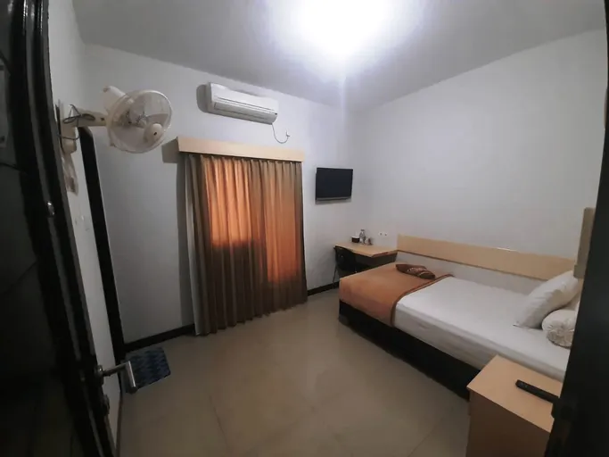 Esai - Rumah Semua - Balikpapan
