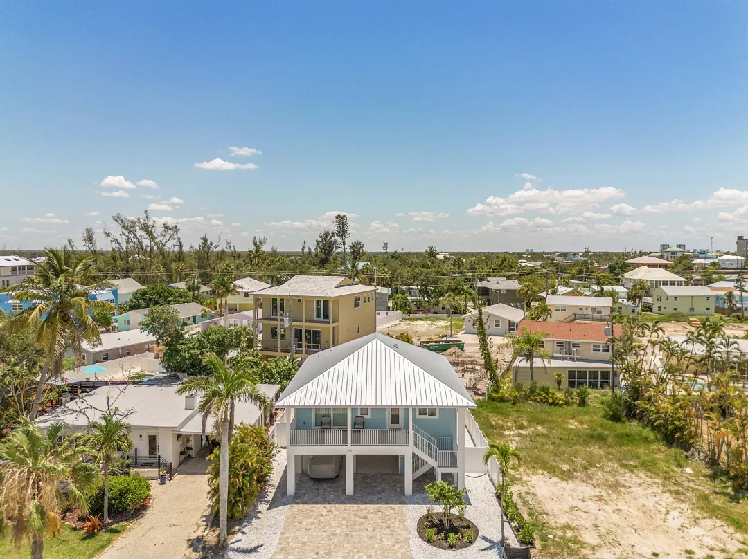 Heated Saltwater Pool And Outdoor Oasis - Stylish Coastal Retreat - Fort Myers Beach, FL