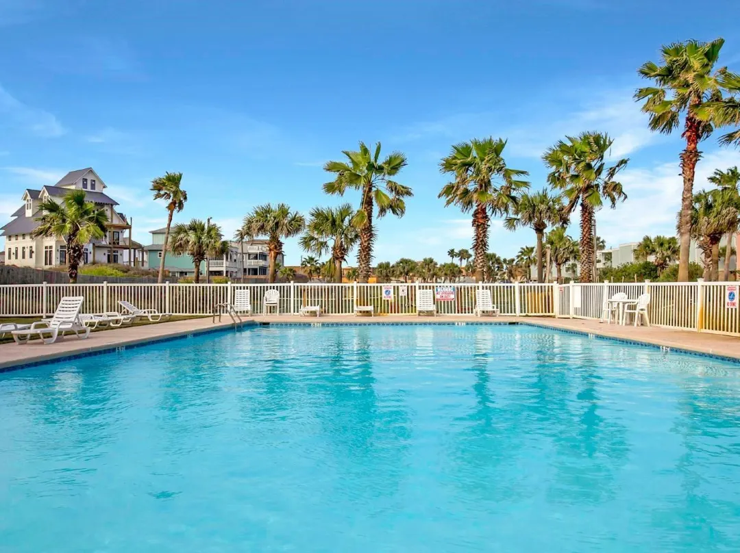 Walk To Sandfest, Shared Pools, Boardwalk To The Beach - Port Aransas, TX